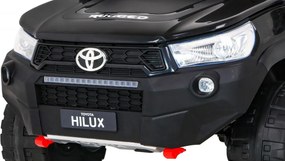 Ramiz Pickup Toyota Hilux černý