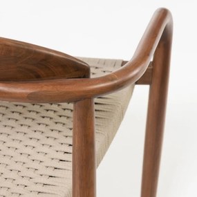 Ořechová dřevěná jídelní židle Kave Home Nina s béžovým výpletem