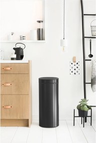 Matně černý dotykový ocelový odpadkový koš 30 l Touch Bin – Brabantia
