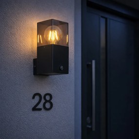 Venkovní nástěnné svítidlo černé IP44 se senzorem soumraku až úsvitu - Dánsko