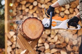 Aku řetězová pila STIHL MSA 80 C-B SET