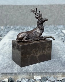 Bronzová socha figurka -  Jelen