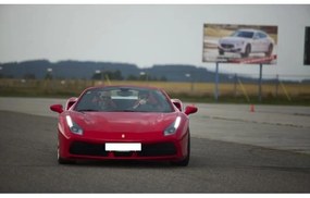 JÍZDA VE FERRARI NA OKRUHU Jízda ve Ferrari 488 Spider na okruhu (1 okruh)