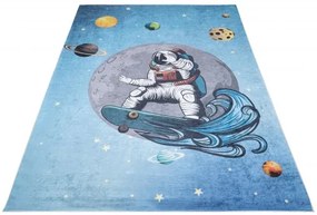 Dětský kusový koberec vhodný k praní BAMBINO 2236 Kosmonaut Vesmír Planety protiskluzový modrý Rozměr: 80x150 cm