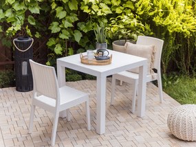 Zahradní stůl v ratanovém vzhledu 80 x 80 cm bílý FOSSANO Beliani