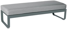 Šedá čalouněná lavice Fermob Bellevie 148 cm se šedou podnoží