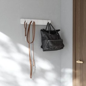 Matně bílý nástěnný věšák z borovicového dřeva 51 cm Flip – Umbra