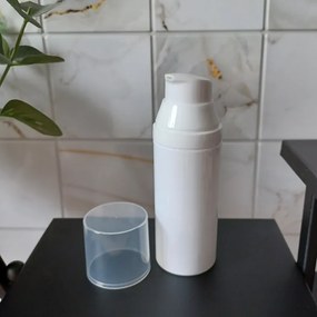 Airless lahvička 50 ml bílá, víčko transparentní od DomaLEP.cz