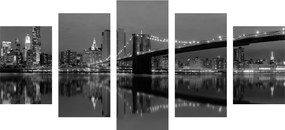 5-dílný obraz odraz Manhattanu ve vodě v černobílém provedení
