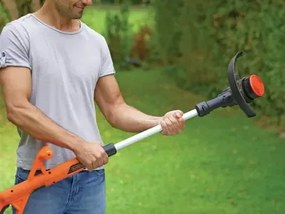BlackDecker ST182320 / Aku strunová sekačka / 18V / 2.0Ah / šířka zábě