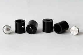 Regnis Elba, topné těleso 300x675mm se středovým připojením 50mm, 290W, černá matná, ELBA70/30/D5/BLACK