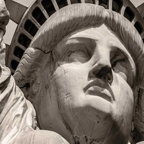 Ozdobný paraván, Monumentální socha Svobody - 110x170 cm, třídílný, obustranný paraván 360°
