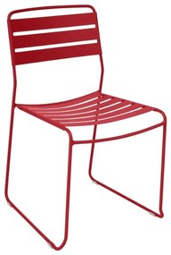 OnaDnes -20% Makově červená kovová stohovatelná zahradní židle Fermob Surprising