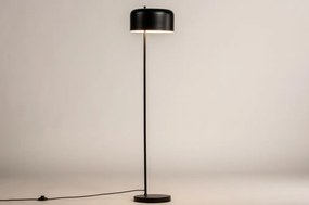 Stojací lampa Mantra Nero