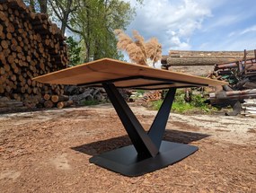 Jídelní stůl z dubového masivu Boozer v industriálním designu Velikost Desky: 2000x1000 (mm)