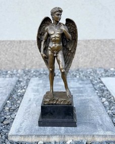 Bronzová socha Okřídlený David – inspirovaná Michelangelem