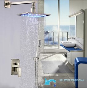 Stříbrný podomítkový sprchový systém EYN PT19136 s LED osvětlením a mosazným tělem