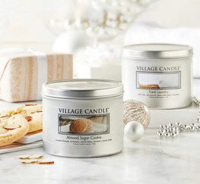 Village Candle – vonná svíčka Fresh Laundry (Svěží prádlo), 311 g