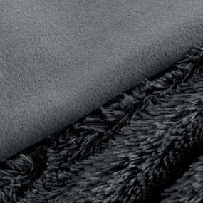 CHLUPATÁ DEKA TIFANY1 150X200 CM ŠEDÁ
