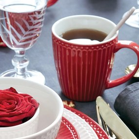 GREEN GATE Hrnek Alice Claret Red 350 ml, červená barva, porcelán