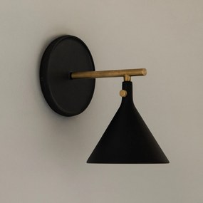 AUDO (MENU) Nástěnná lampa Cast Sconce, Black 1250539