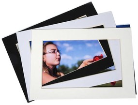 Pasparta do rámečku na foto 30x40cm Velikost: 30x40cm, výsek: 20x29cm (pro foto 21x30cm), Barva pasparty: Bílá