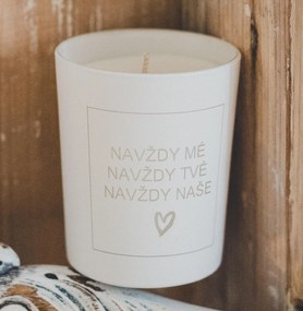 Love Inc. Bílá svíčka Navždy mé, navždy tvé, navždy naše - fíky a růže, bílá barva, sklo, dřevo, vosk