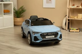 Toyz VOZIDLO NA AKUMULÁTOR AUDI ETRON SPORTBACK MODRÁ