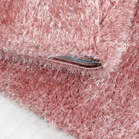 Ayyildiz koberce Kusový koberec Brilliant Shaggy 4200 Rose - 240x340 cm