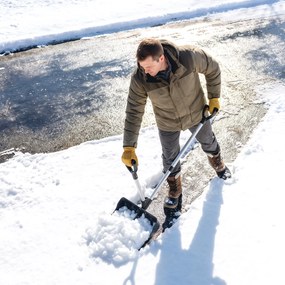 Outsunny Sněhový pluh 45 cm široký, plastová lopata na sníh s ergonomickou přídavnou rukojetí, odháněč sněhu s hliníkovou násadou a kovovým okrajem