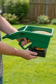 IQ Garden Ruční rozmetadlo 3 l 326225