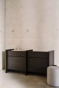 Černá komoda 146x76x51 cm Hido – noo.ma