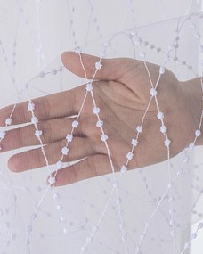 Záclona na jednotlivých hačcích flex barva bílá látka poloprůhledná, pletený vzor, vzorované