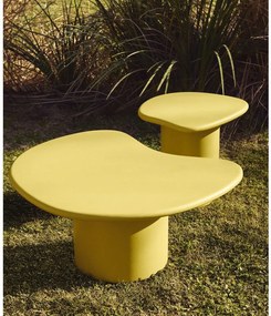 Betonový zahradní konferenční stolek 77x83 cm Macarella – Kave Home