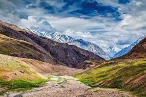 DIMEX | Samolepicí vliesová fototapeta na zeď Himalájská krajina MA-5-1667 | 375 x 250 cm | zelená, modrá, hnědá