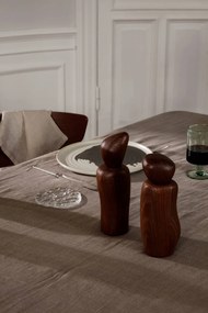 ferm LIVING Dřevěný mlýnek s keramickým strojkem Pebble Dark Brown, hnědá barva, dřevo, keramika