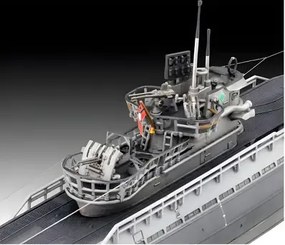 Plastikový model Německá ponorka Typ IX C/40 / Plastikový model / Měří