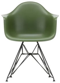 Eames Plastic Armchair DAR černě lakovaná lesní zelená bílé na koberec Vitra