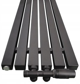 CERANO - Koupelnový radiátor Pyricus - středové připojení 50mm - 721W - černá matná - 1800x290 mm