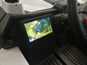 Ramiz Dětská bugina SuperStar bílá + MP4 + pohon 4x4 + dálkové ovládání + zavazadlový prostor + LED + zámek dveří
