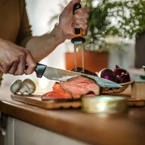 Fiskars Functional Form Porcovací nůž 21 cm