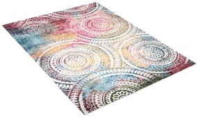Trendy barevný koberec se vzorem mandaly