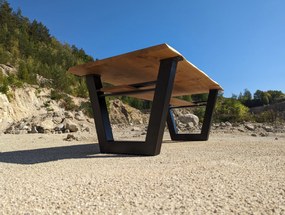 Jídelní stůl z dubového masivu Qído v industriálním designu Velikost Desky: 2300x1000 (mm)