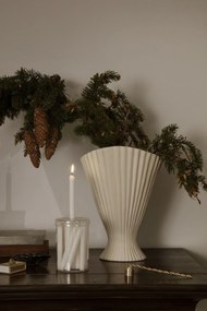 ferm LIVING Designová váza Fountain Off White, krémová barva, keramika