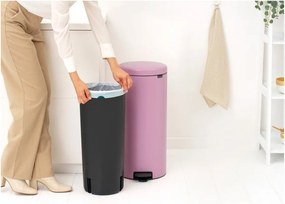 Růžový nášlapný ocelový odpadkový koš 30 l NewIcon – Brabantia