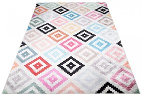 Trendy koberec s barevným geometrickým vzorem Šířka: 80 cm | Délka: 150 cm
