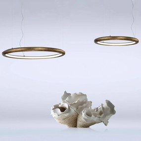 LED závěsné svítidlo Materica uvnitř Ø 90 cm mosazné