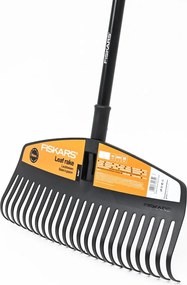 Hrábě na listí Fiskars Solid M 1063090