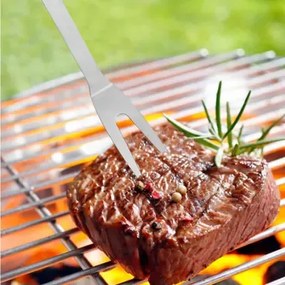 UG Grill Kompletní sada grilovacího nářadí s pouzdrem