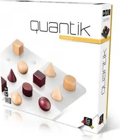 Albi Quantik / Délka hry: 20 minut / Počet hráčů: 2 / od 8 let